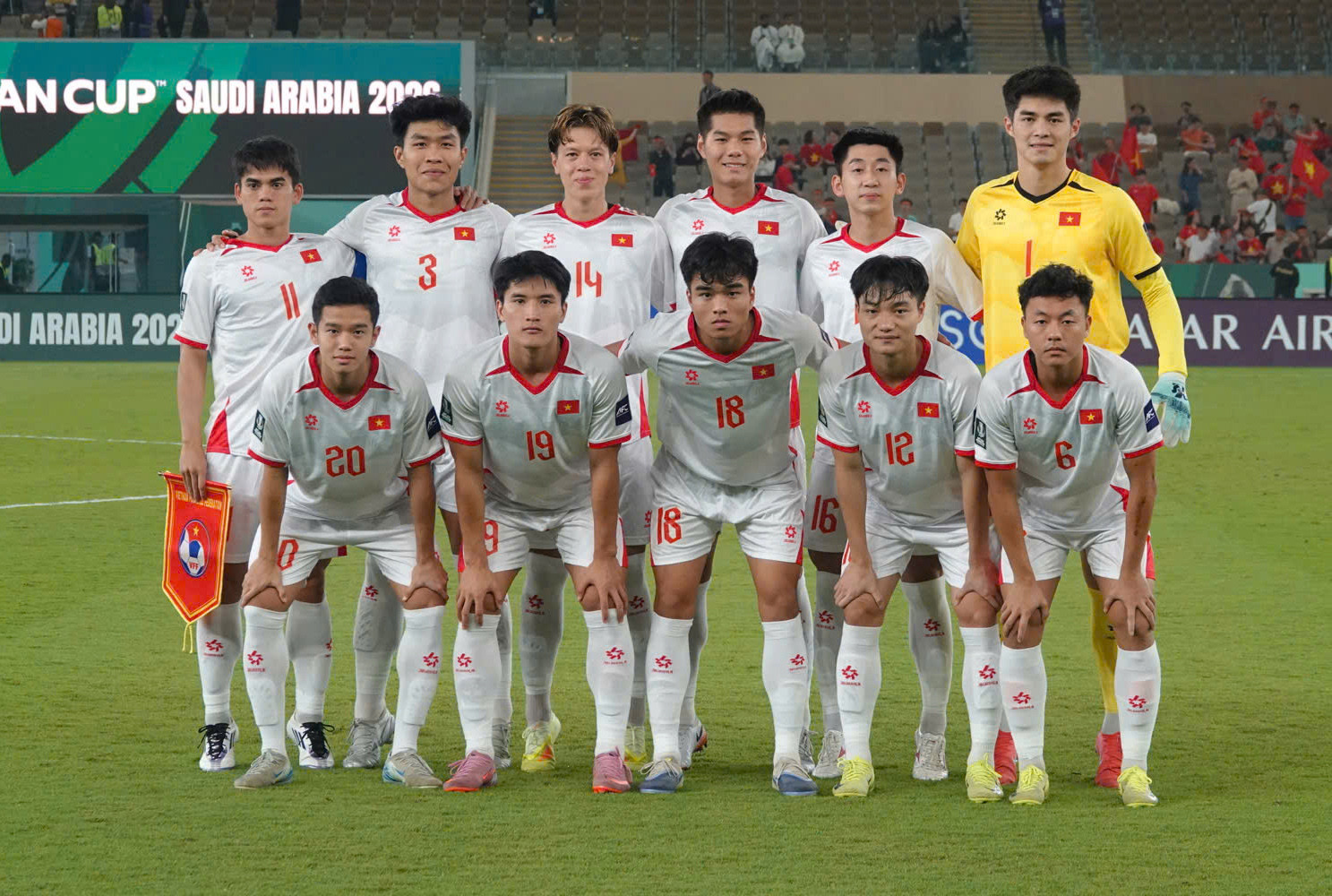 Live football match: Vietnam U23 1-0 Saudi Arabia U23: Dinh Bac scores ...