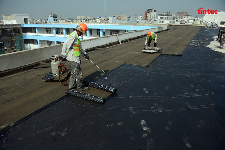 Ho Chi Minh City: New school welcomes the 14th National Congress of the ...