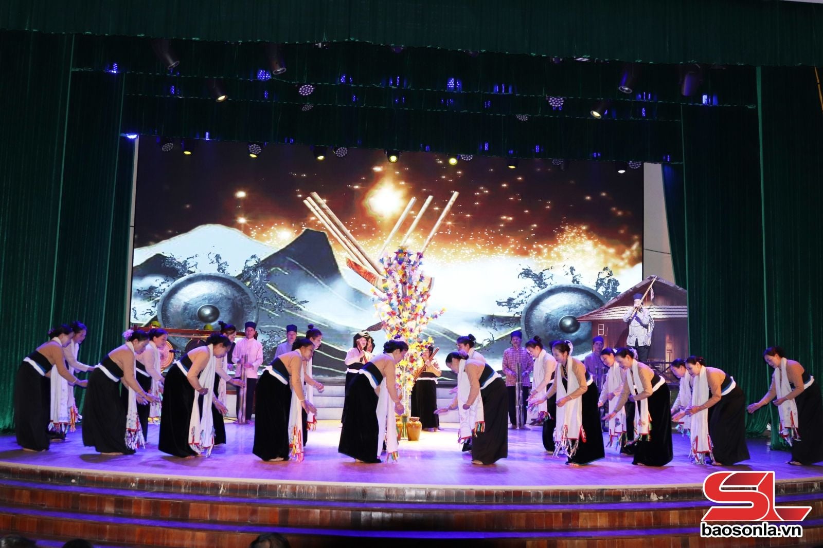 Préserver la beauté culturelle traditionnelle du groupe ethnique Muong.