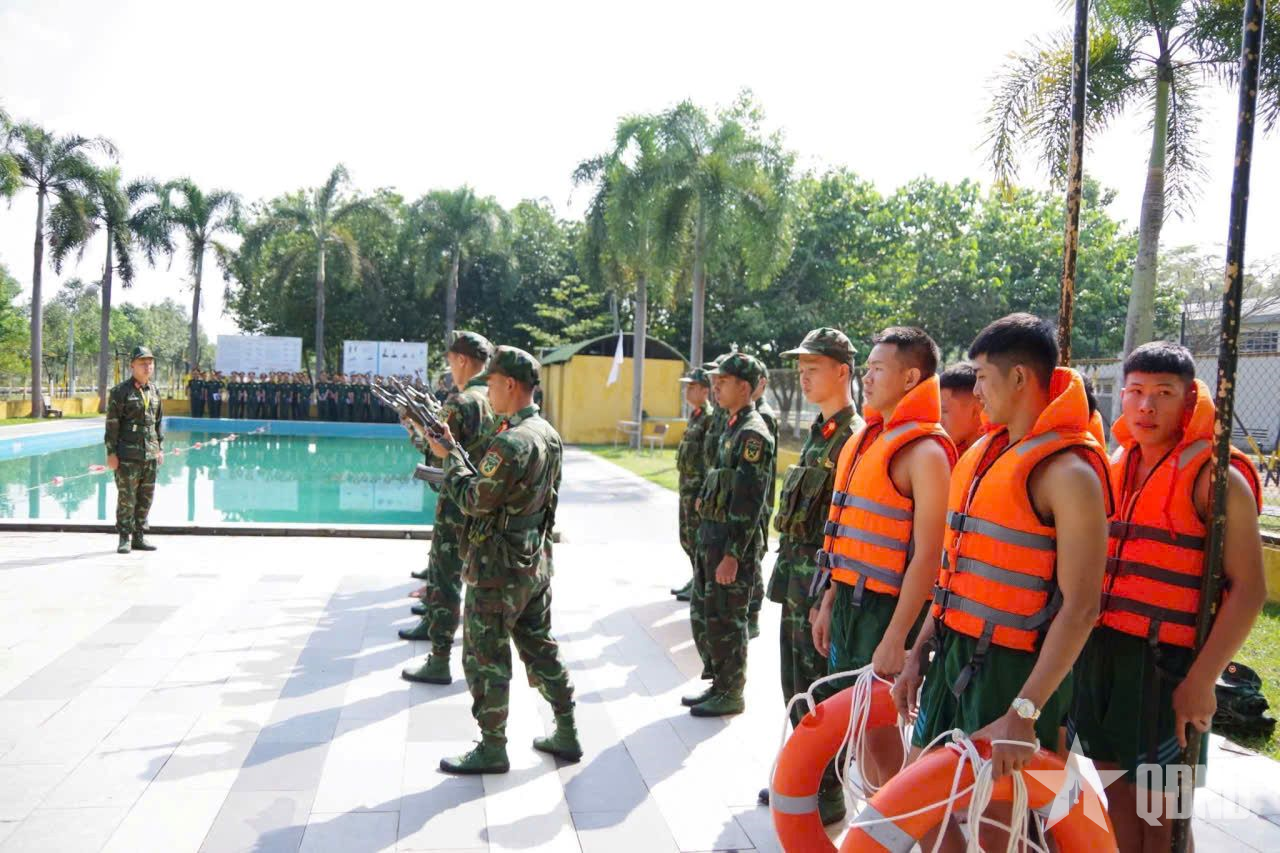 A 87-es dandár és az év eleji "erősítés" a Nhon Trach kiképzőtéren.
