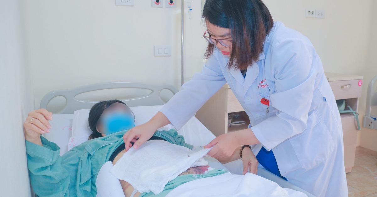 Woman in critical condition after liposuction and facial fat grafting.