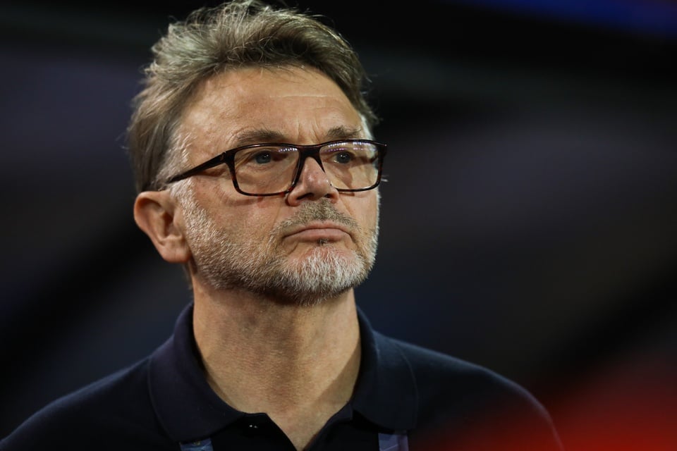 El entrenador Troussier destaca las cualidades únicas de Dinh Bac.