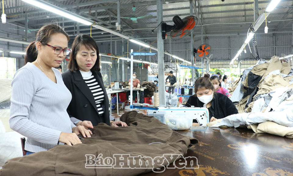 The spirit of mutual support and compassion among women in Nam Cuong ...