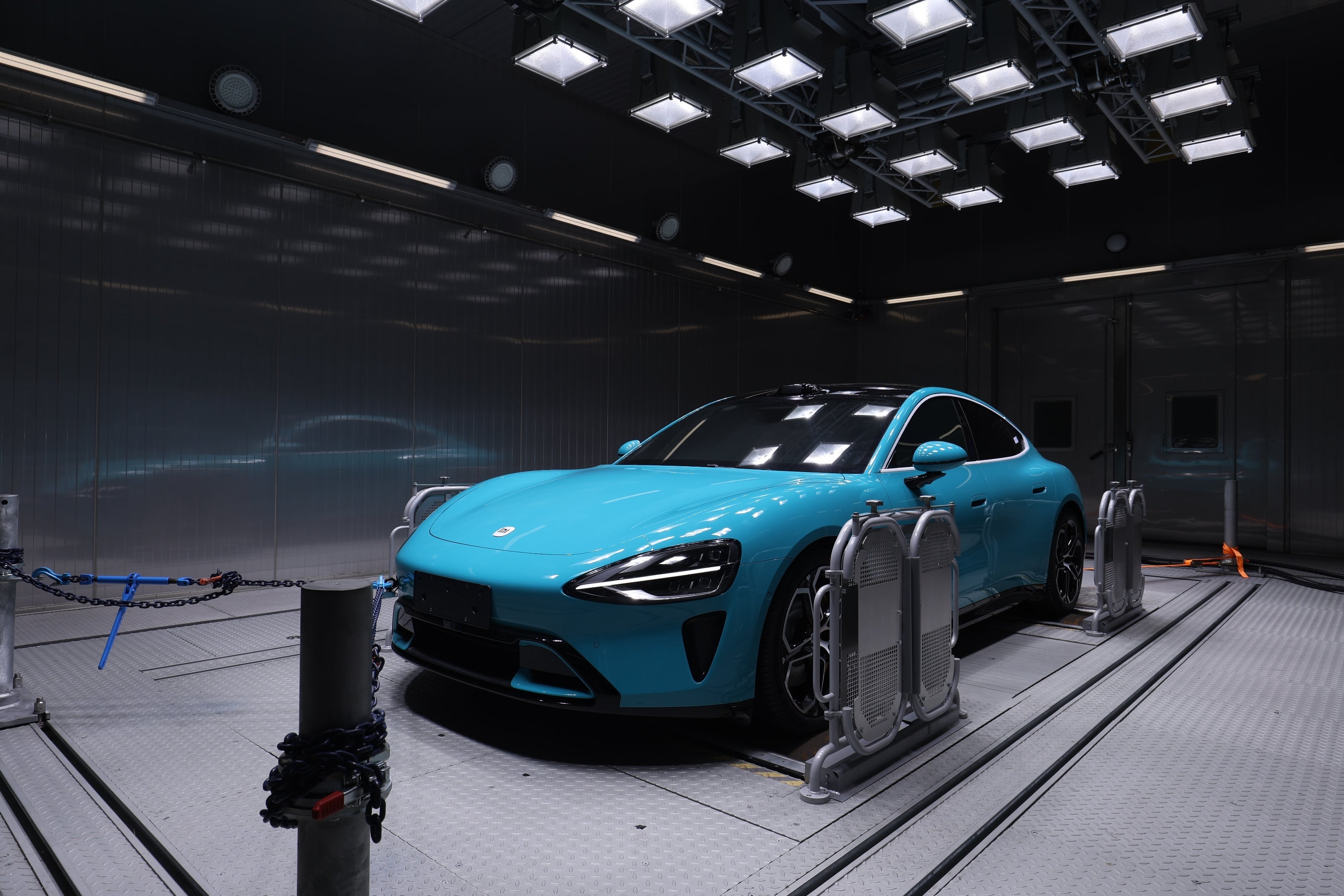 Ich besichtigte die verlassene Elektrofahrzeugfabrik von Xiaomi.