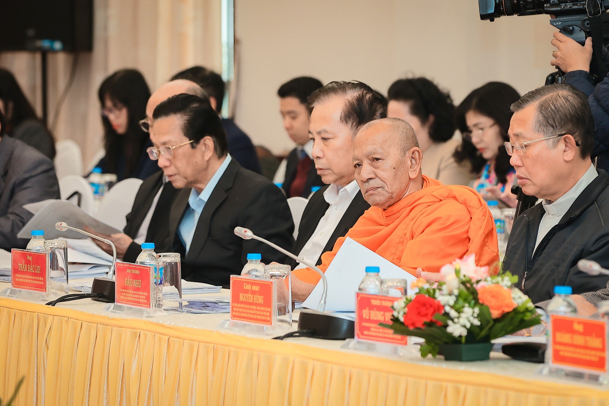 Conference of the Central Presidium of the Vietnam Fatherland Front: 7 ...