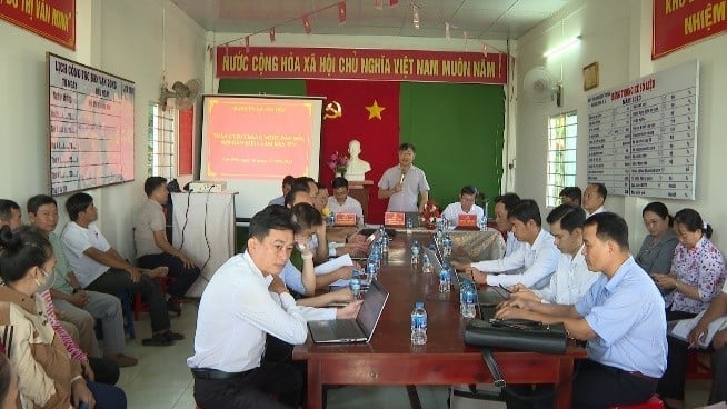 Tan Hoa implements the model of 'listening to the people, speaking in a ...