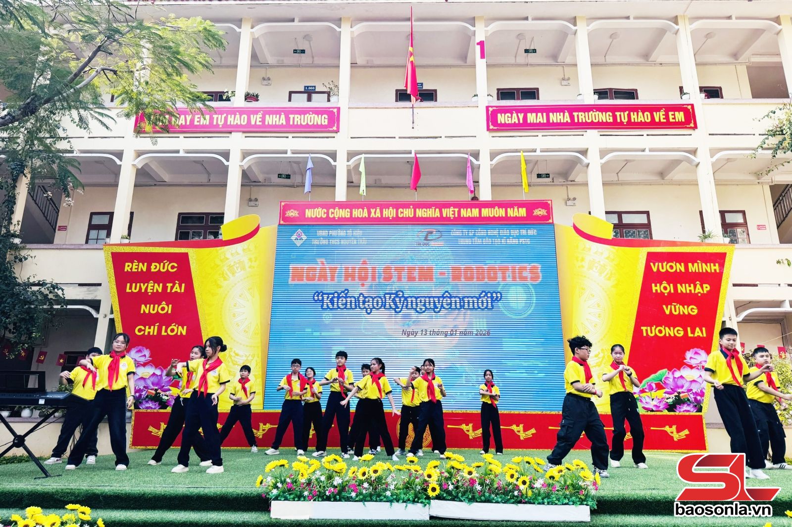 STEM – ROBOTICS Festival “Creating a New Era”