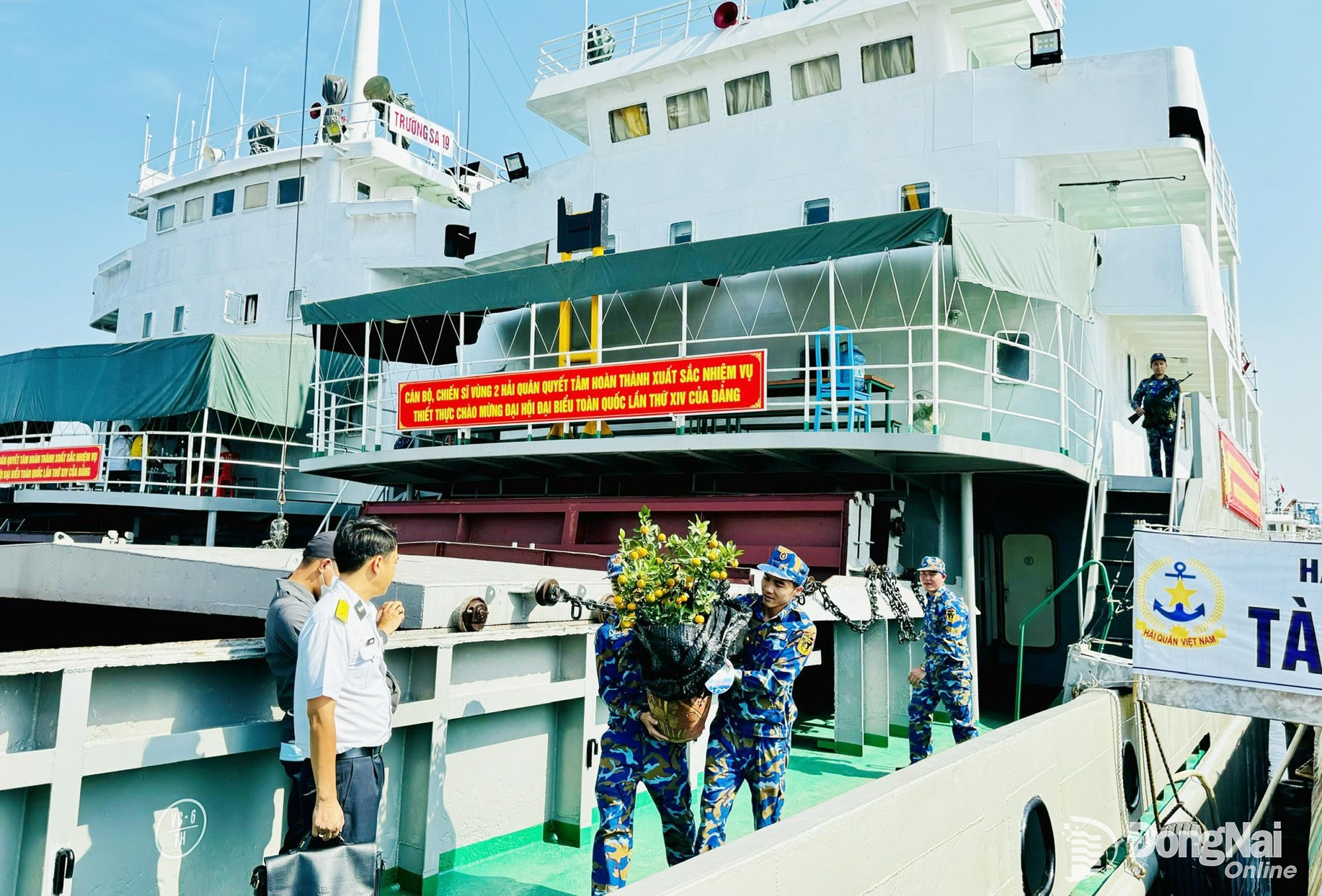 [Galería de fotos] La Región Naval 2 se prepara para entregar regalos ...