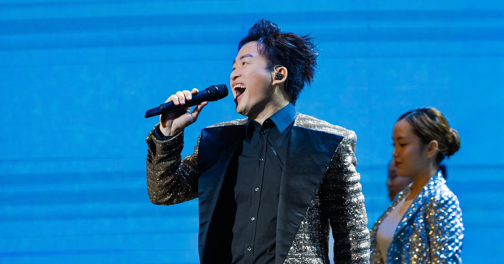 Tung Duong and My Tam will participate in a concert for 50,000 ...
