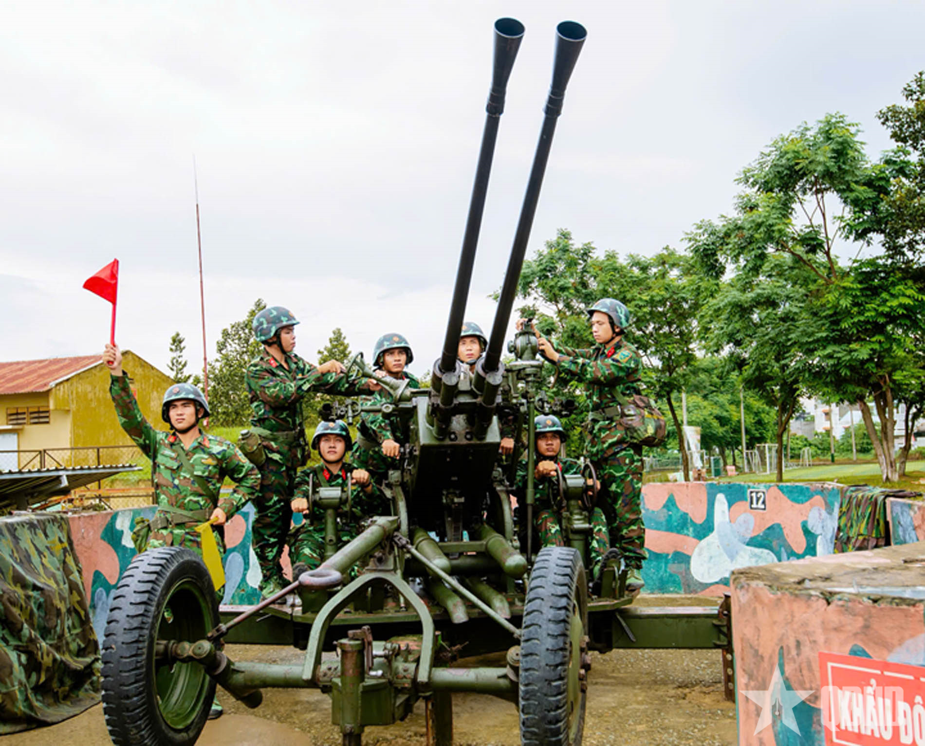 A 7. katonai körzet lelkesen versenyez, hogy kiemelkedő eredményeket ...
