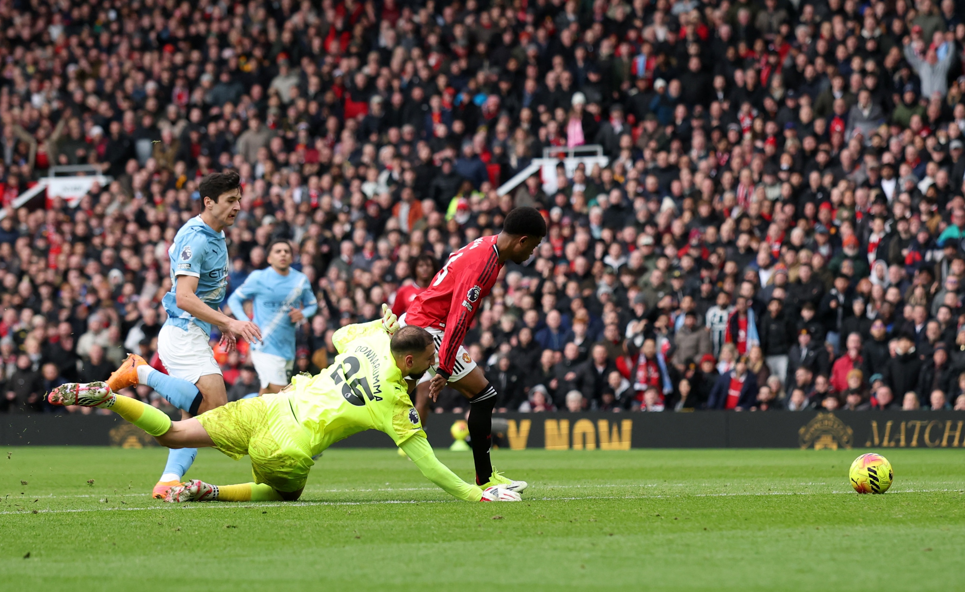 MU 2-0 Man City: The 'Red Devils' shine.