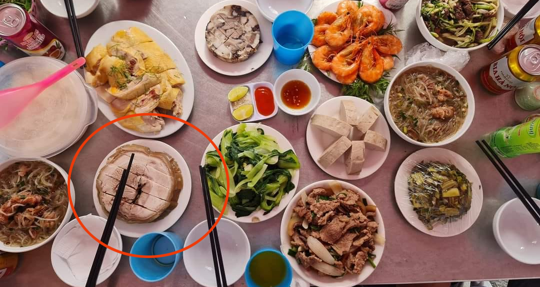 The specialties in Hung Yen's feast include dishes that guests are ...