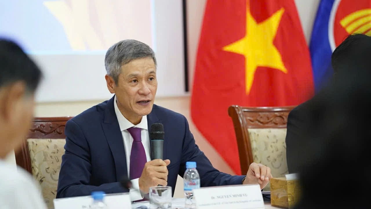 Ambassadeur Nguyen Minh Vu: Van Phnom Penh tot Hanoi delen we een ...
