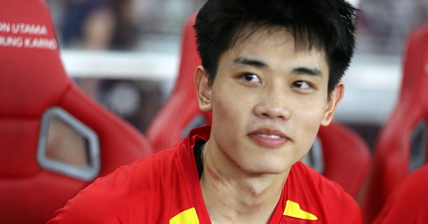 Fotbollsspelaren Nguyen Dinh Bac skapar sensation med sin bedårande ...