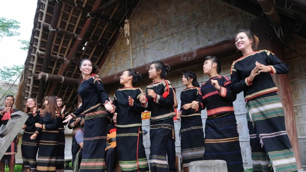 'Village Tet' is bustling at the Vietnam Ethnic Groups Cultural and ...