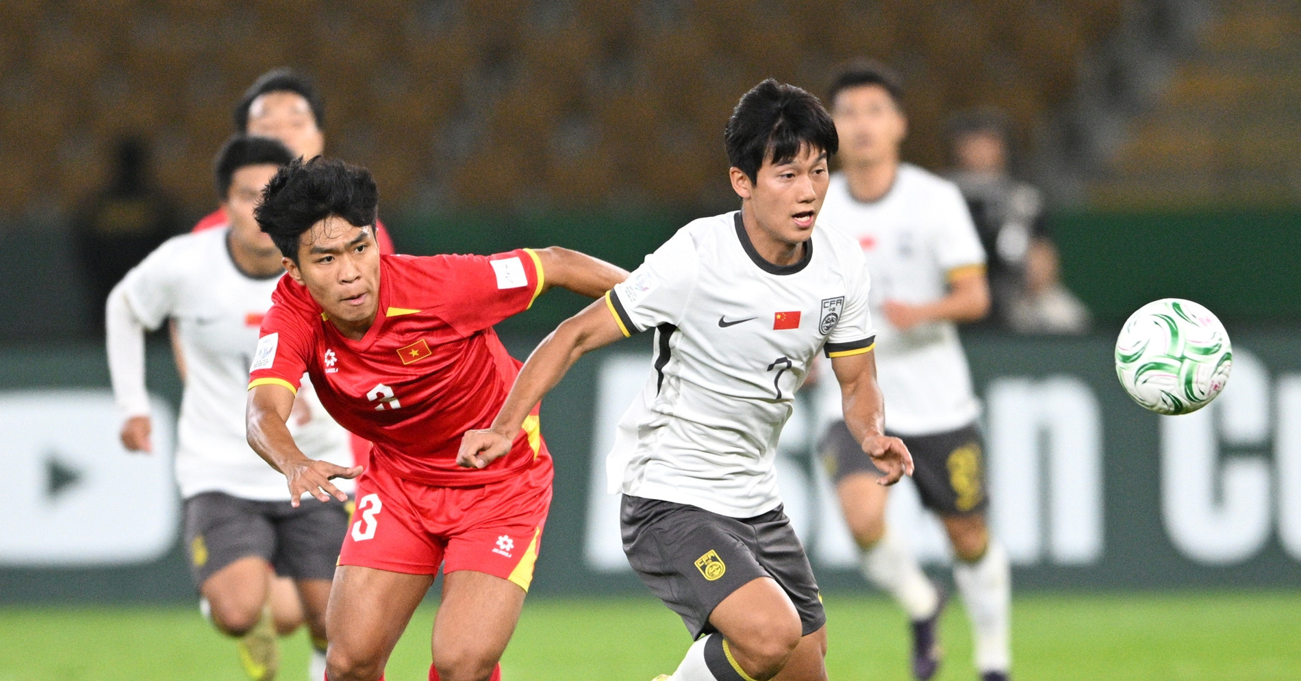 Vídeo da partida de futebol Sub-23 Vietnã x Sub-23 China: semifinal do ...
