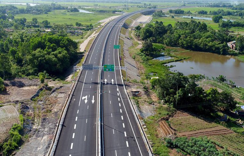 Il convient de revoir et de moderniser d'urgence les autoroutes dans ...