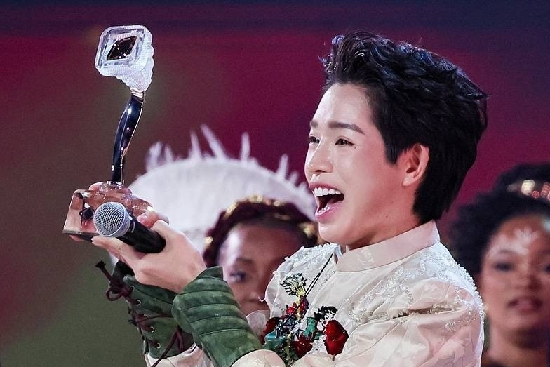 Soobin, Bich Phuong et les acteurs de « Brothers » et « Beautiful ...