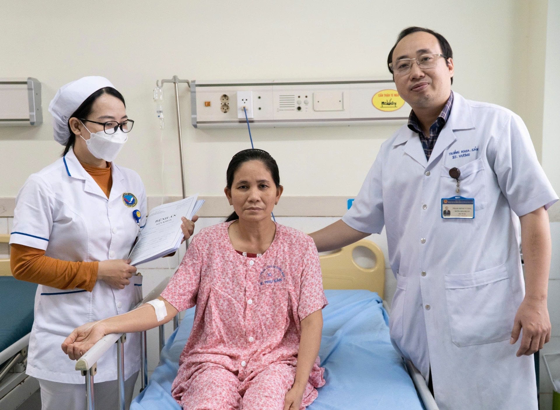Quang Nam Central General Hospital performs complex uterine fibroid ...