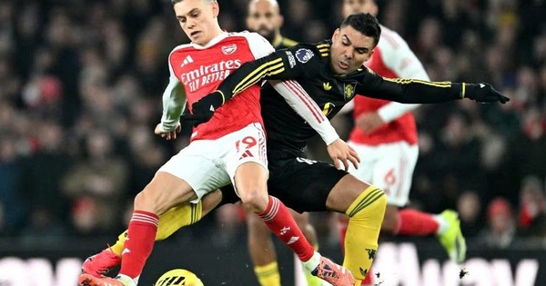 HLV Arsene Wenger kinh ngạc vì sự “hồi sinh” của Man United