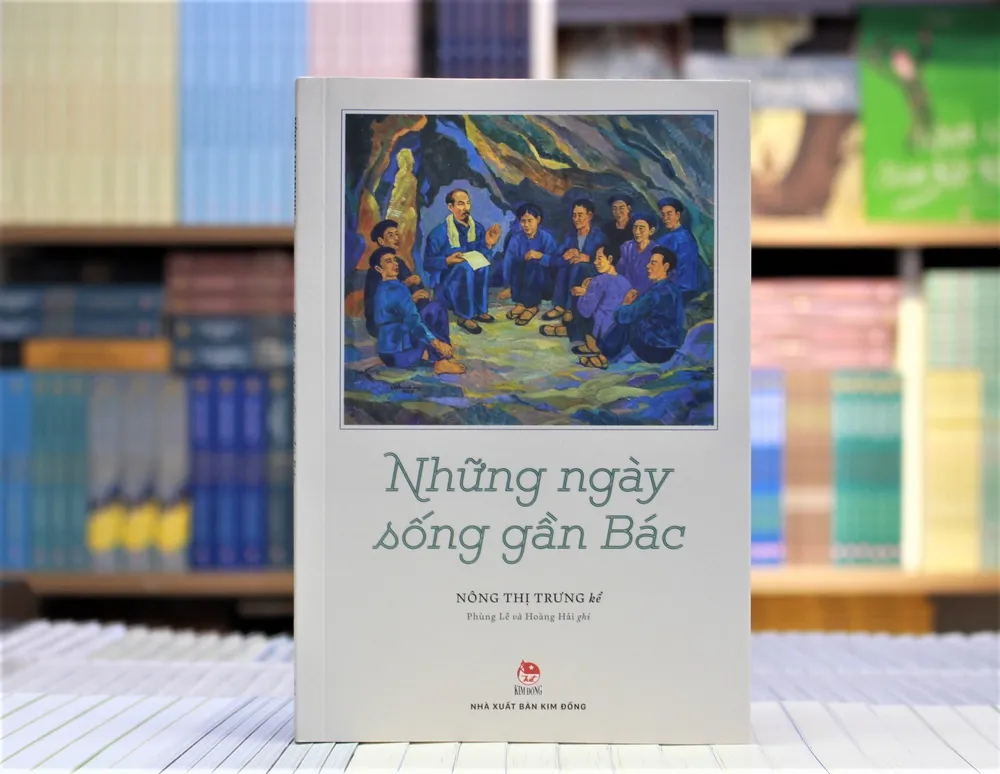 The pages of the book recreate the days when President Ho Chi Minh ...