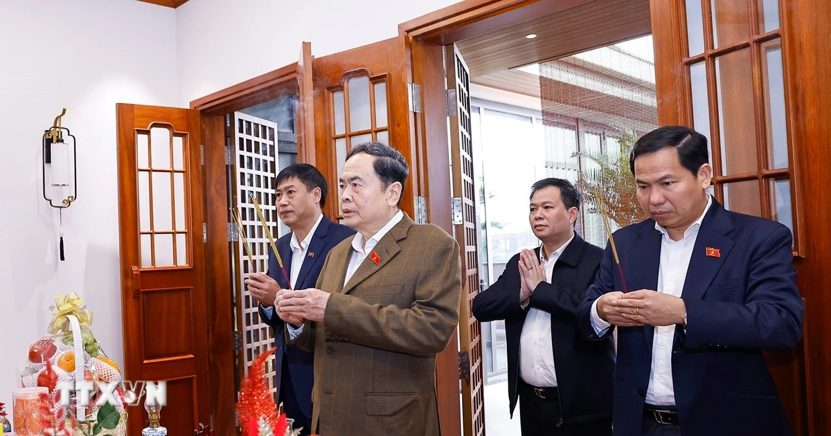 Chủ tịch Quốc hội tri ân các đồng chí nguyên lãnh đạo Đảng, Nhà nước