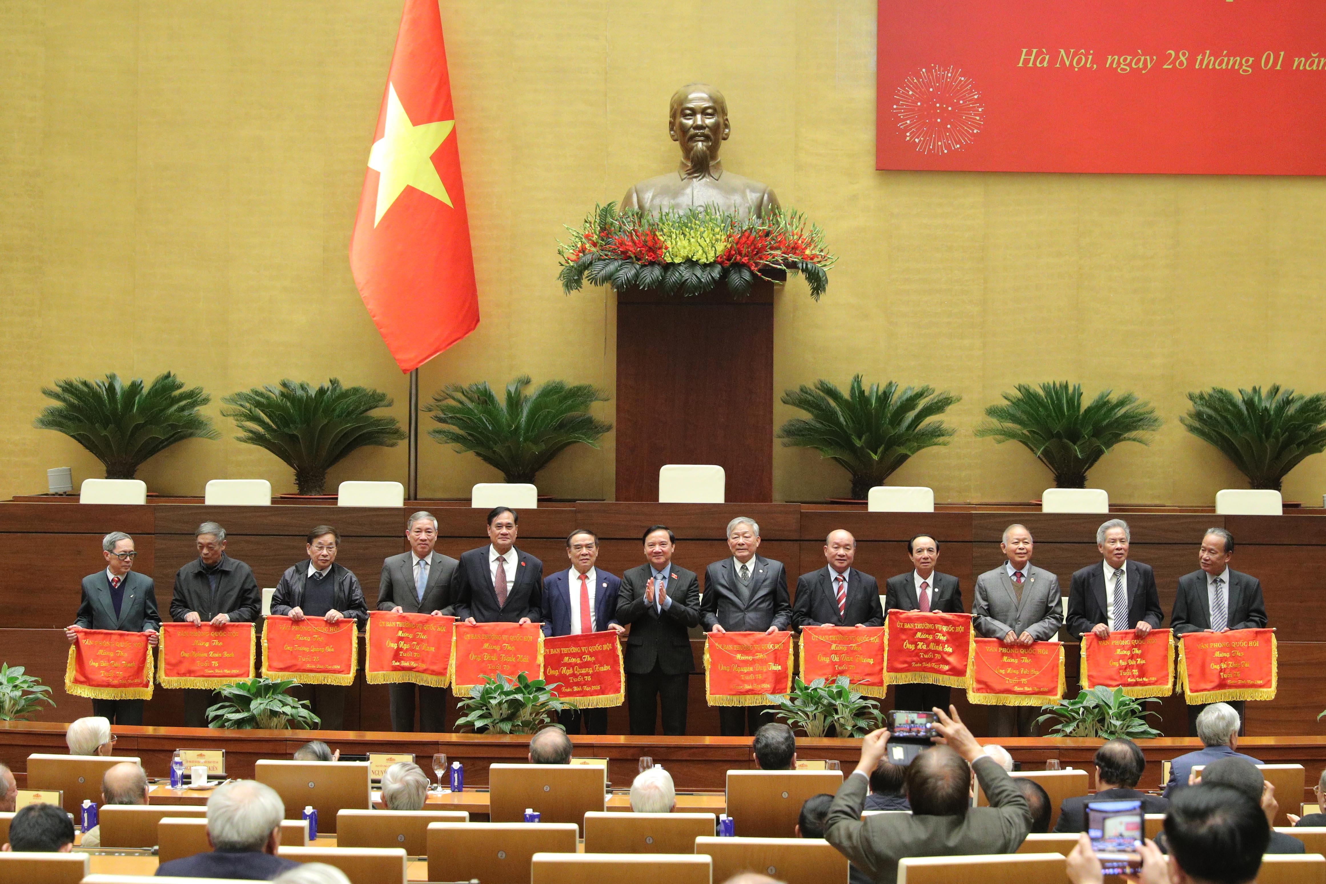 El presidente de la Asamblea Nacional, Tran Thanh Man, presidió una ...