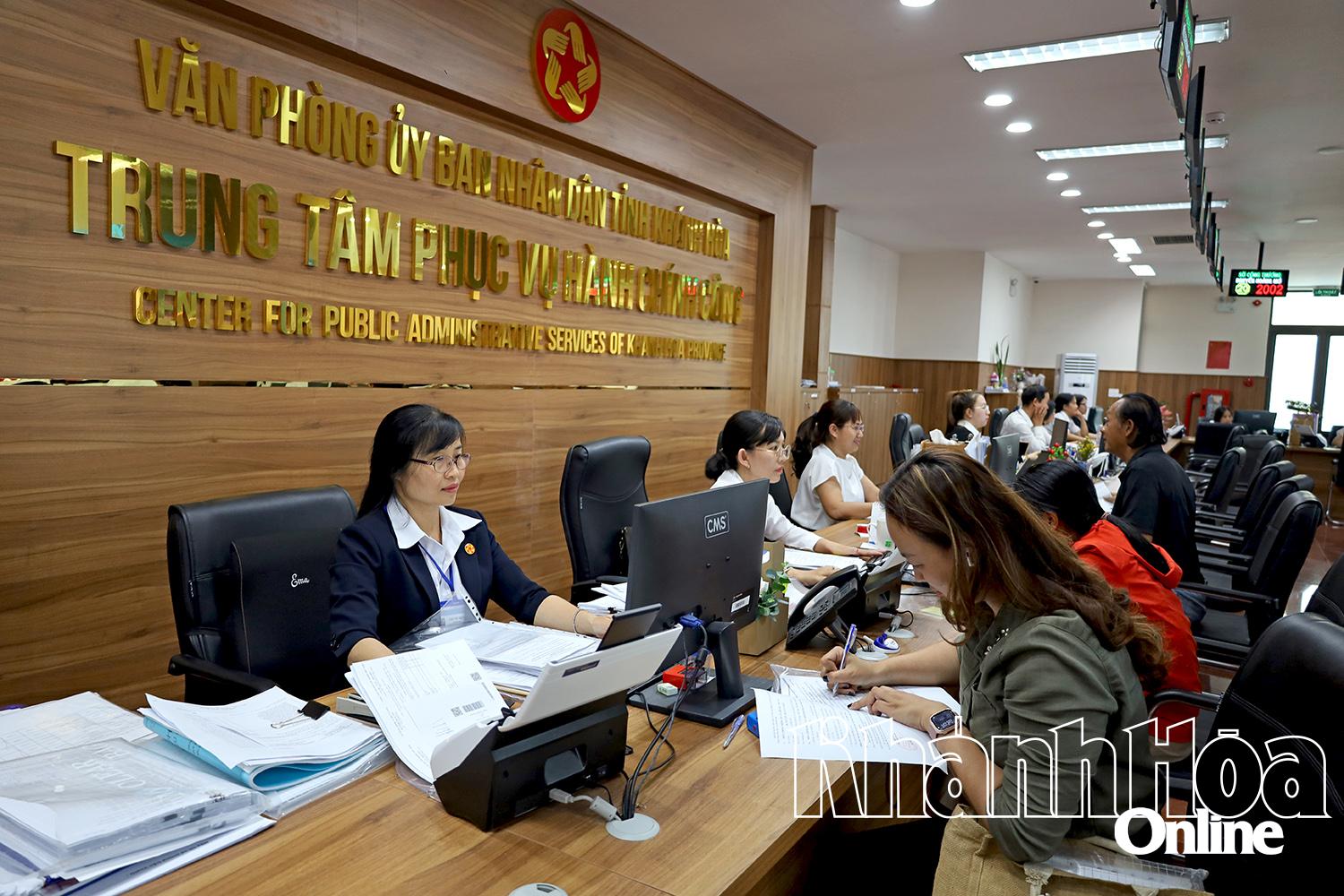 Khanh Hoa strives to improve its administrative reform index and ...