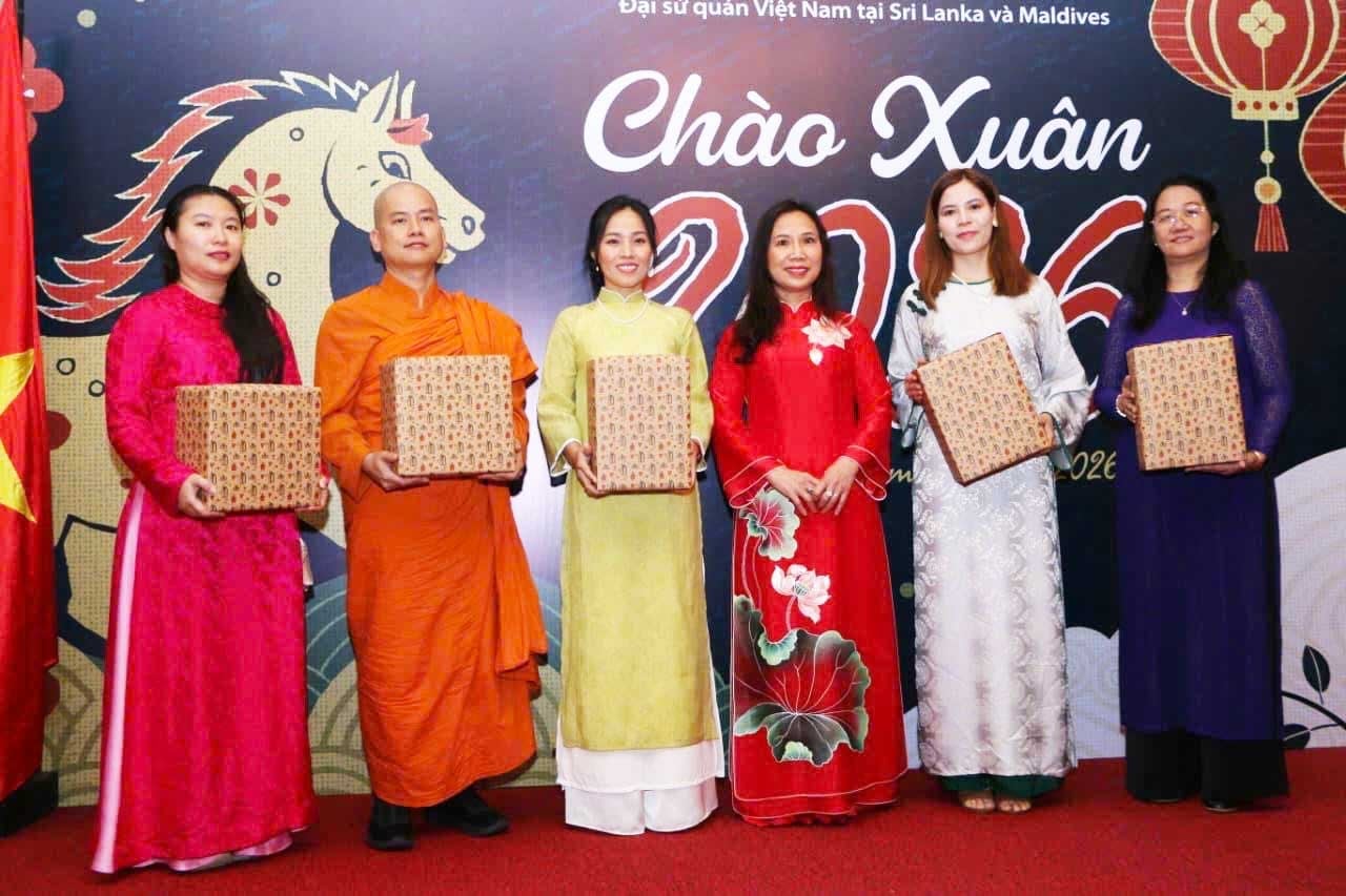 Celebração do Tet pela comunidade vietnamita no Sri Lanka: Vivenciando ...
