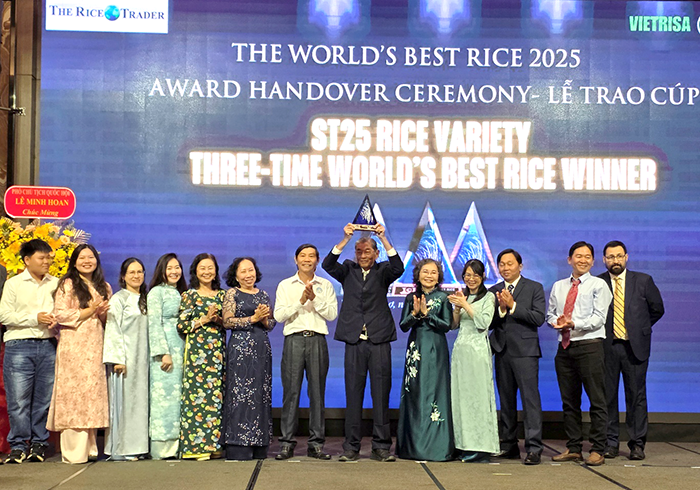 The "World's Best Rice 2025" award was given to Ong Cua ST25 rice from ...