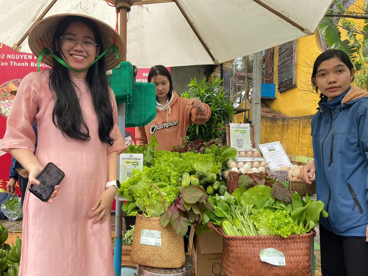 Tan Thanh Market - a green destination attracting international ...