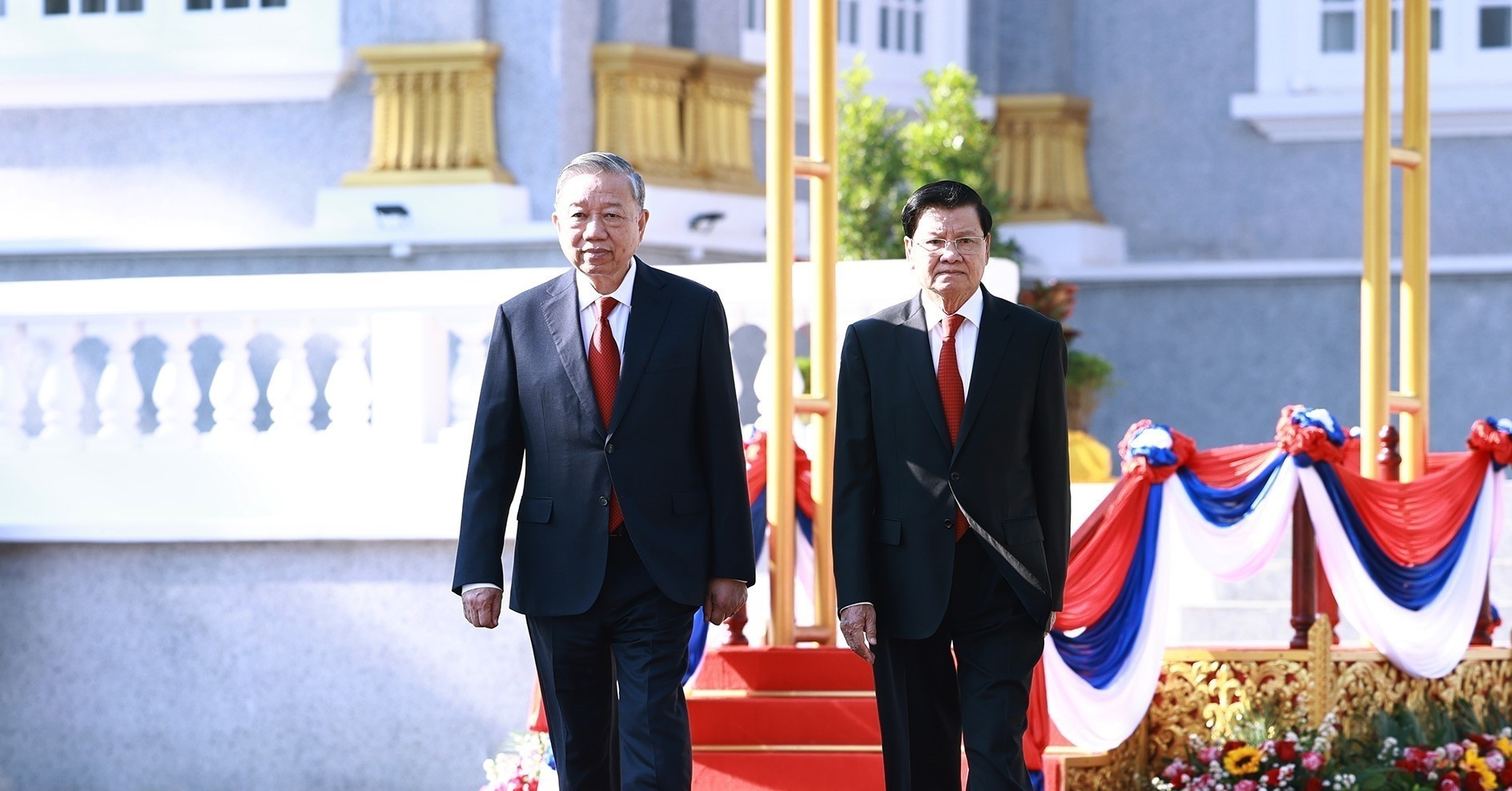 Una gran ceremonia de bienvenida para el Secretario General To Lam en ...
