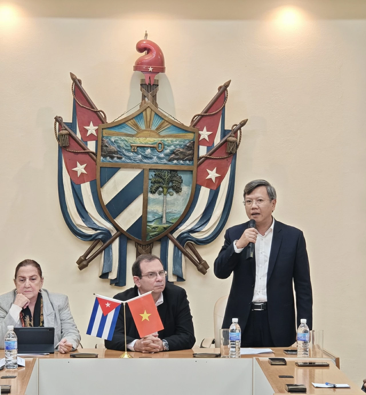 Seminar commemorating the 60th anniversary of Fidel Castro's historic ...