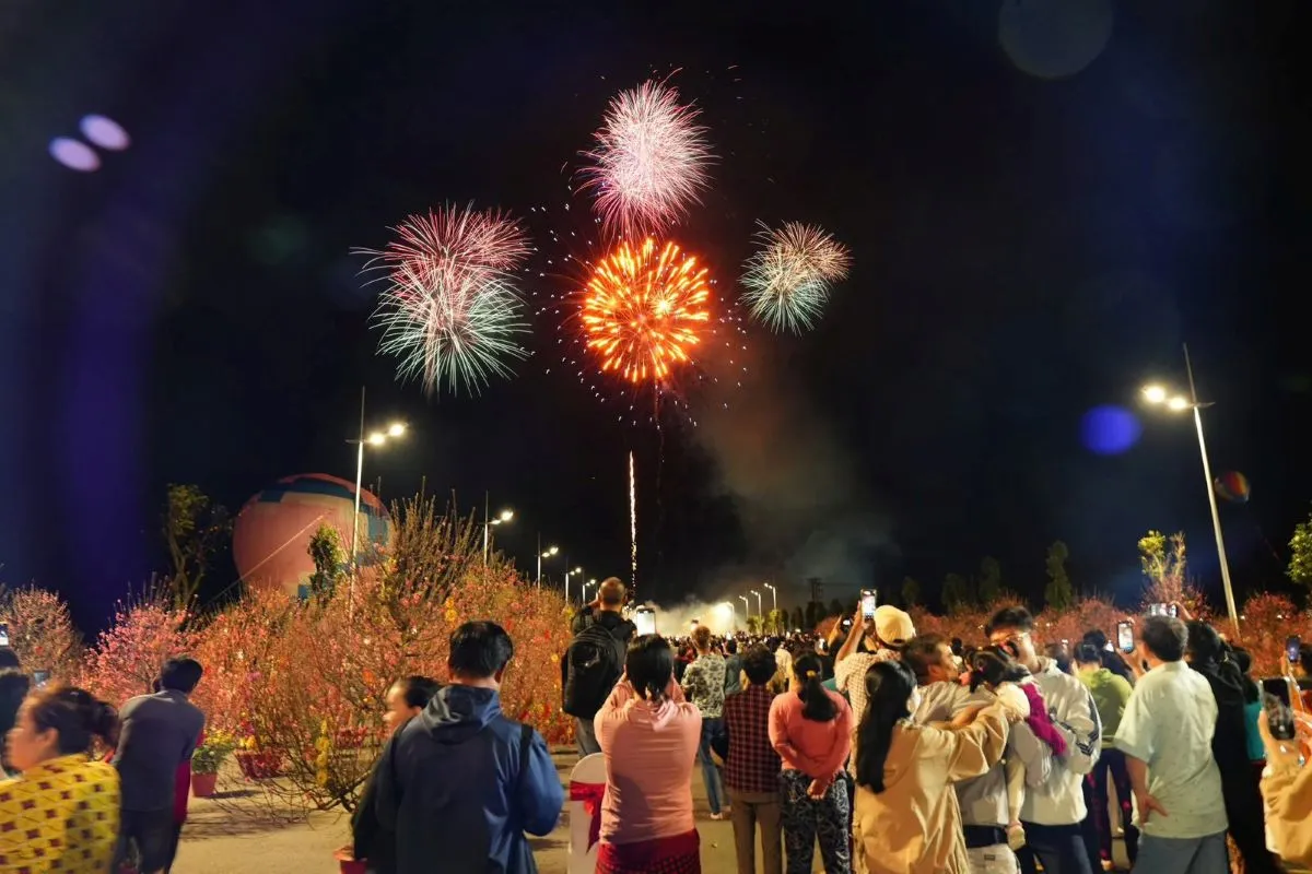 Can Gio celebrates Tet early: Over 10,000 tourists flock to the Green ...