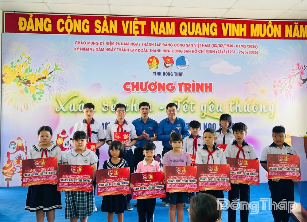 Ấm áp Chương trình “Xuân sẻ chia - Tết yêu thương” năm 2026
