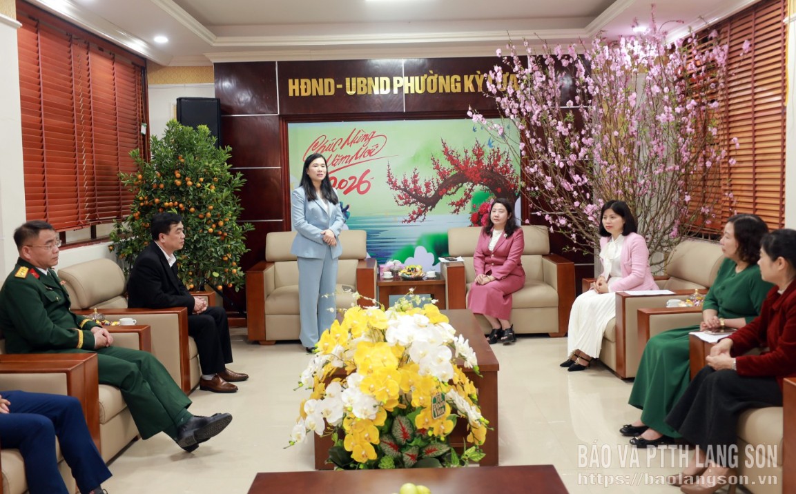 El camarada Tran Thanh Nhan, vicepresidente del Comité Popular ...