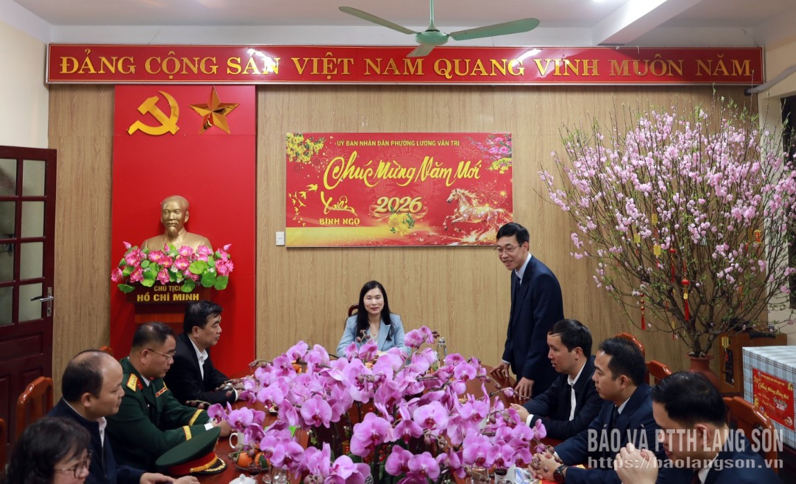 El camarada Tran Thanh Nhan, vicepresidente del Comité Popular ...
