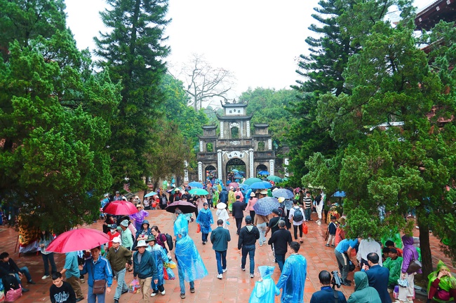 The Huong Pagoda Festival officially opens in 2026.