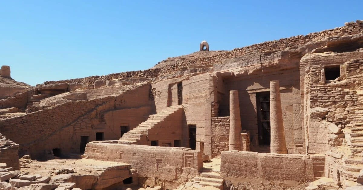 Egypt discovers group of stone tombs from the Old Kingdom.