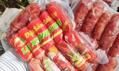 Cai Lay sausage - the sweet taste of the alluvial plains.