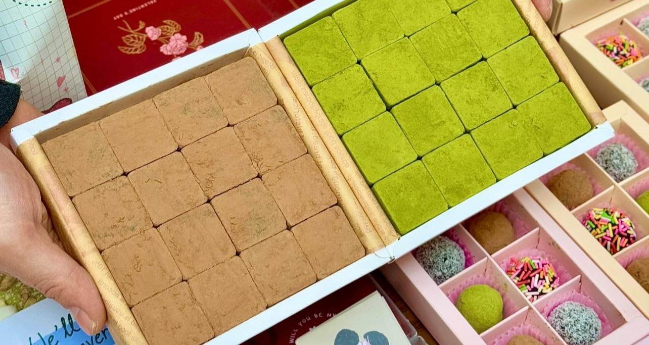 Cómo preparar un delicioso y sencillo pastel de chocolate nama en casa.