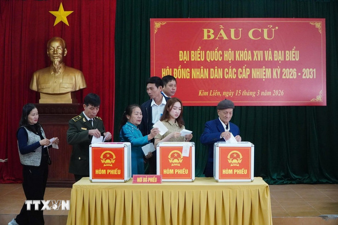 Nghe An and Quang Tri announce election results.
