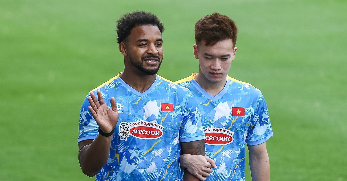 Xuan Son ainda não está apto a treinar com a seleção vietnamita.