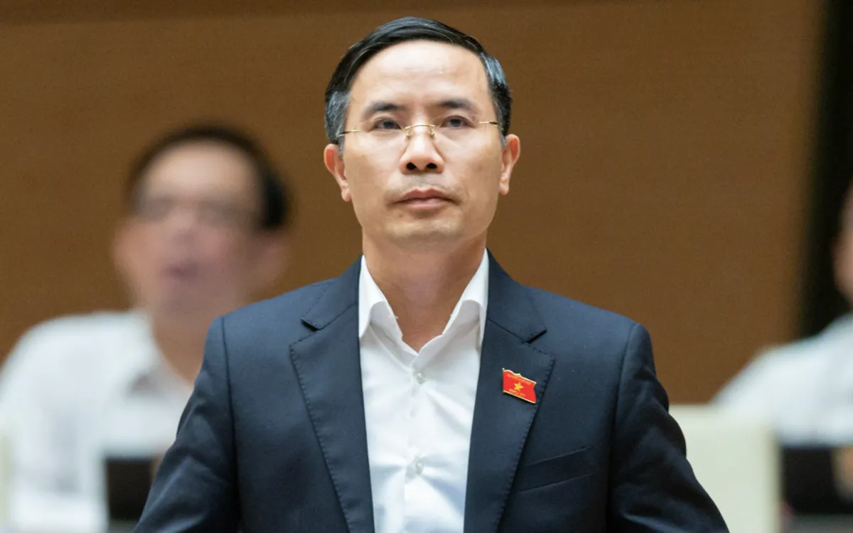 Comrade Pham Duc An holds the position of Governor of the State Bank of ...