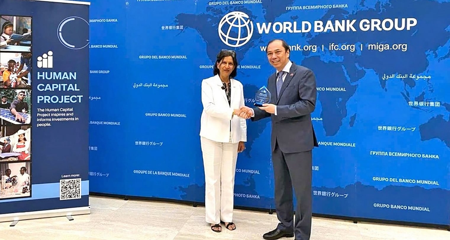 Vietnam has been honored as one of the top 5 countries in the world for ...