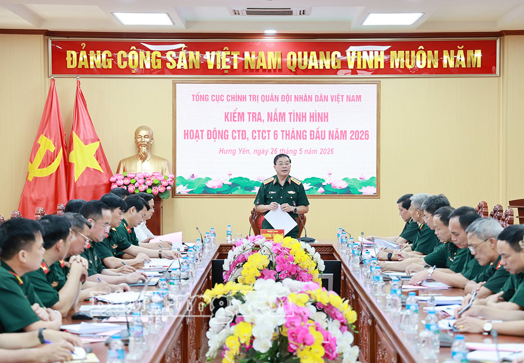 Đoàn kiểm tra của Tổng cục Chính trị Quân đội nhân dân Việt Nam kiểm ...
