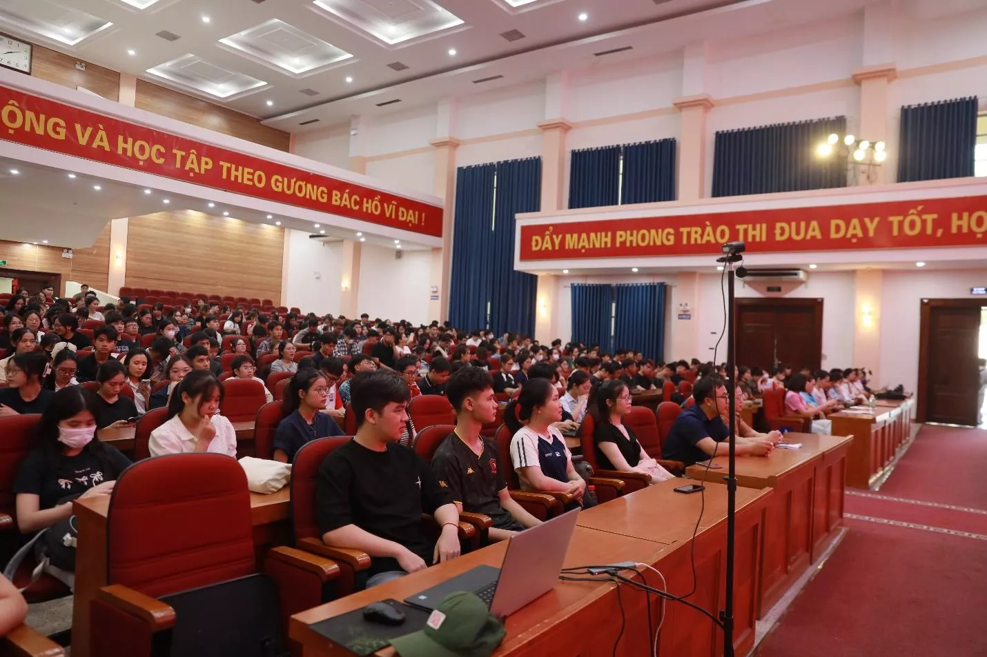 Trường Đại học Thủy lợi khai mạc Hội thi Olympic các môn khoa học Mác ...