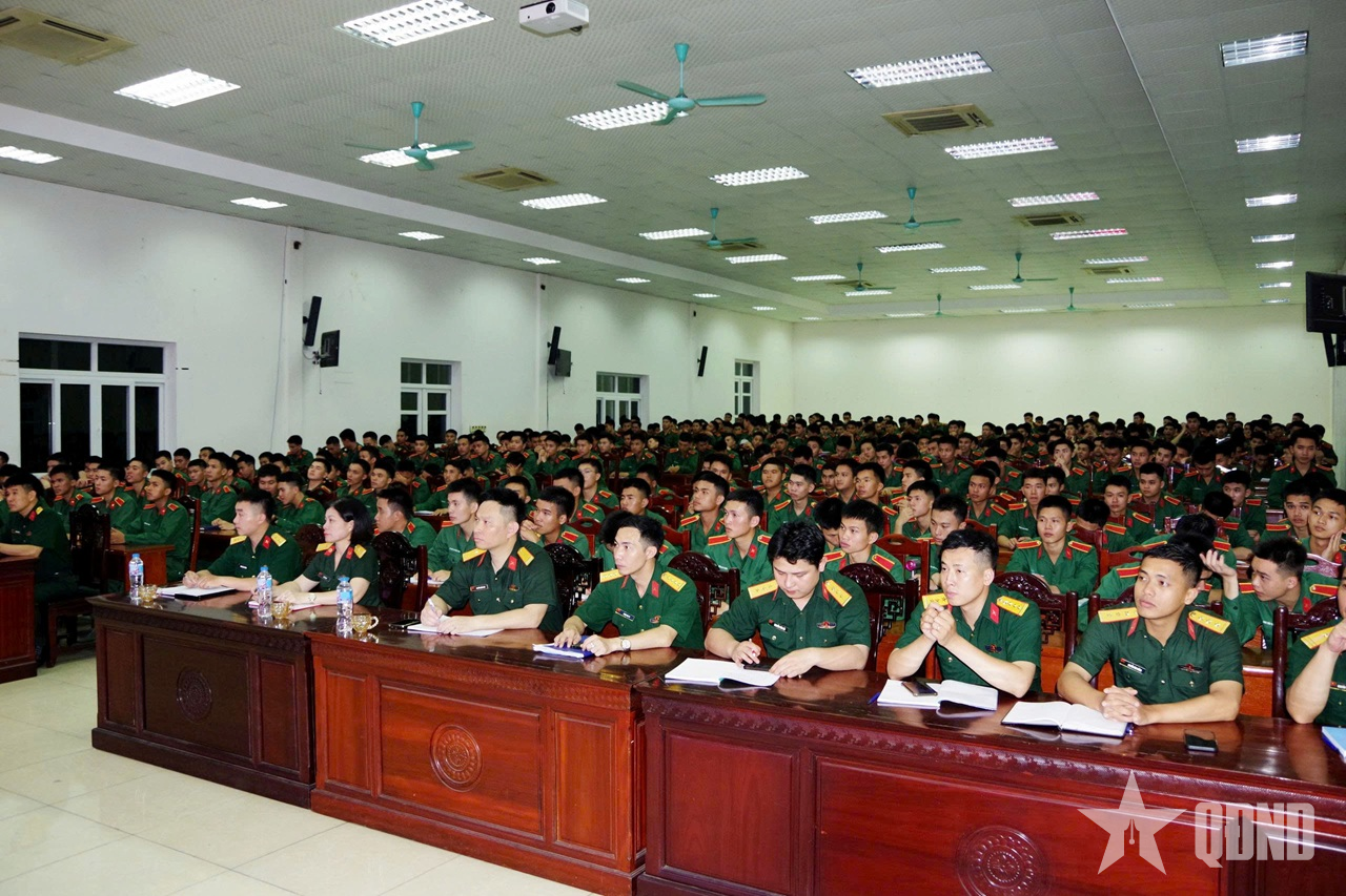 Sôi nổi diễn đàn “Không khói thuốc - vì sức khỏe, kỷ luật và danh dự ...