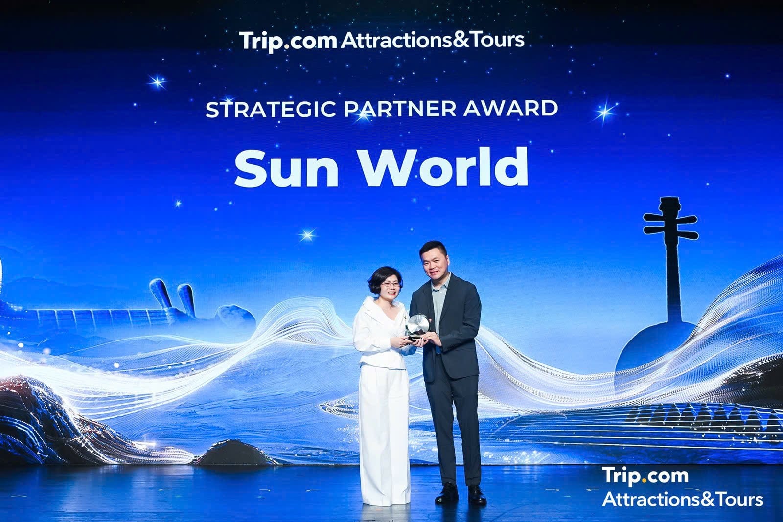 Sun Group nhận giải thưởng cao nhất từ Trip.com, mở rộng hợp tác toàn ...
