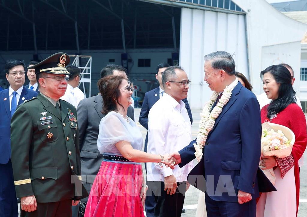 General Secretary and President To Lam and his wife begin a state visit ...